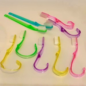 How to Recycle: Recycled Old Toothbrushes