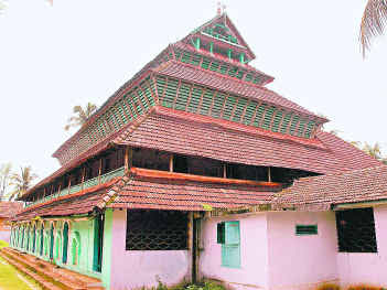 Jeevan's KALLI VALLI : Old Mosques in Calicut, Mishkal Masjid, Kuttichira