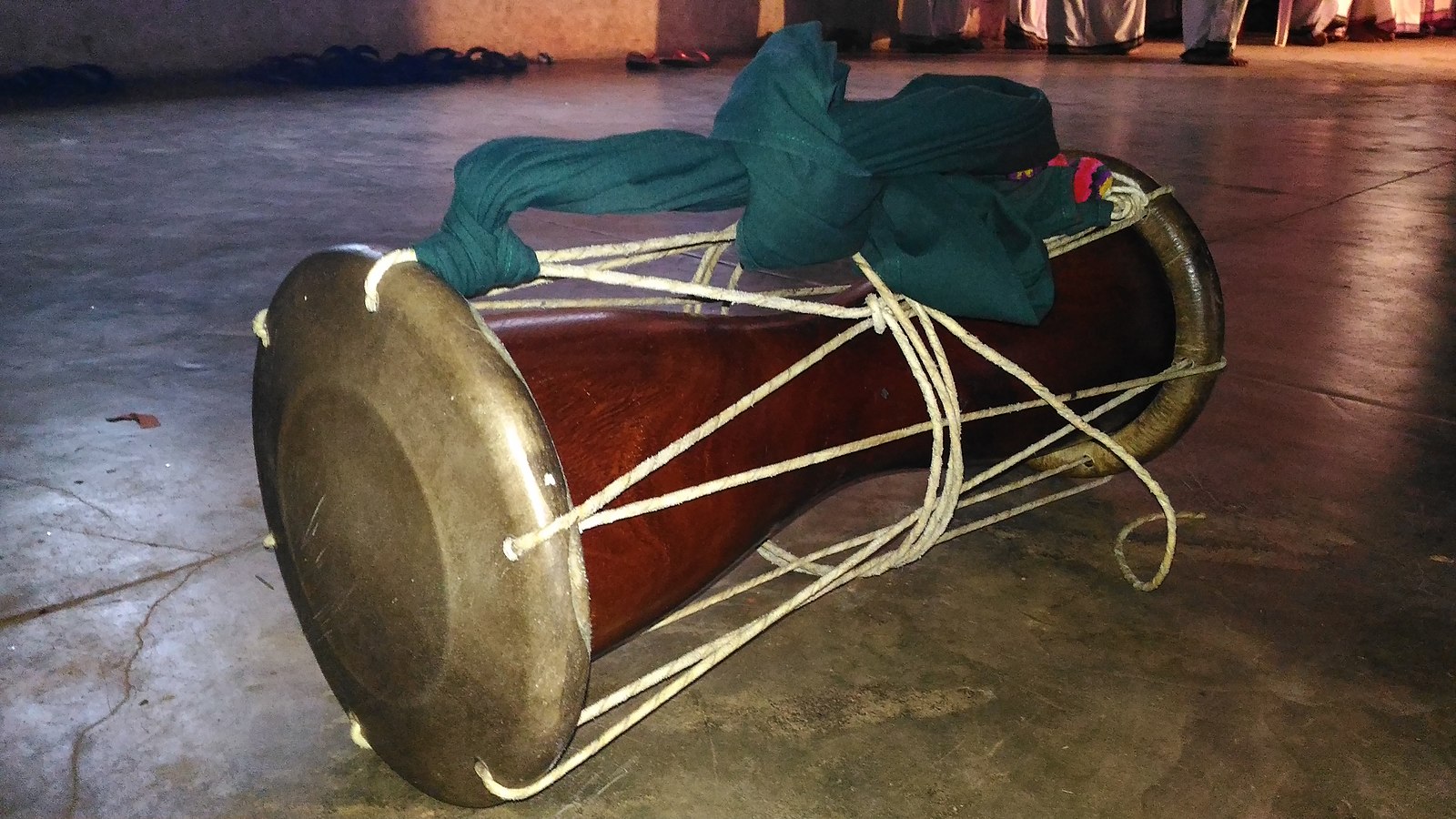 தமிழ்முரசு Tamil Murasu: அழிந்து வரும் தமிழர் இசைக்கருவிகள் - பகுதி 18 ...