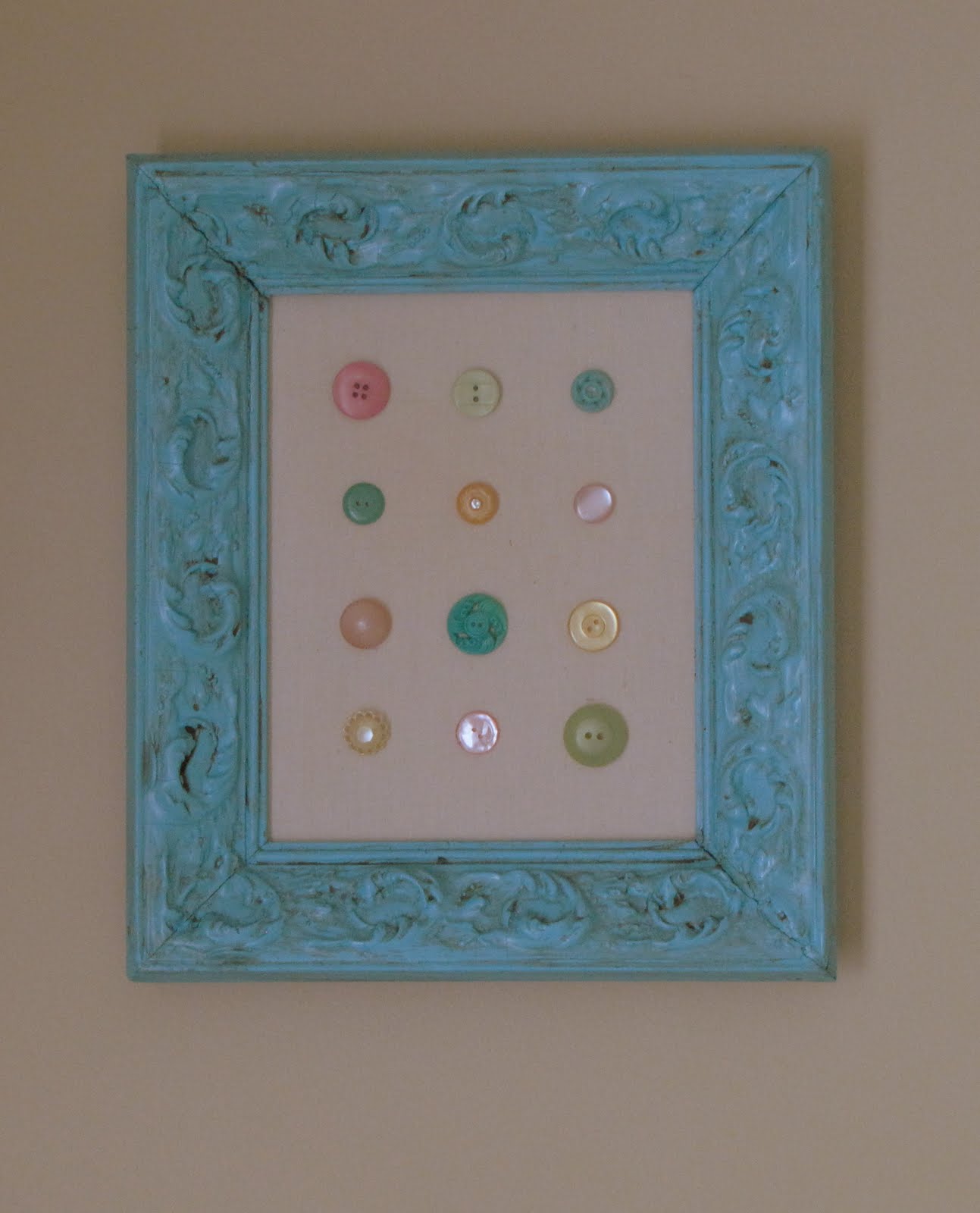 Sunny Tuesday: Button Frame