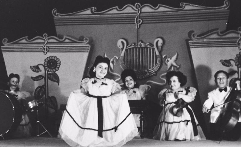 The Ovitz Family: Extraordinary Story and Amazing Vintage Photos of the ...