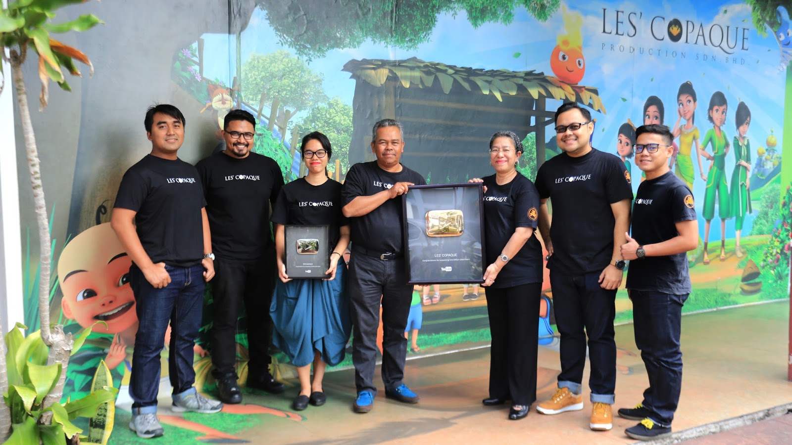 LES' COPAQUE PRODUCTION MENERIMA GOLD & SILVER PLAY BUTTON DARI YOUTUBE ...