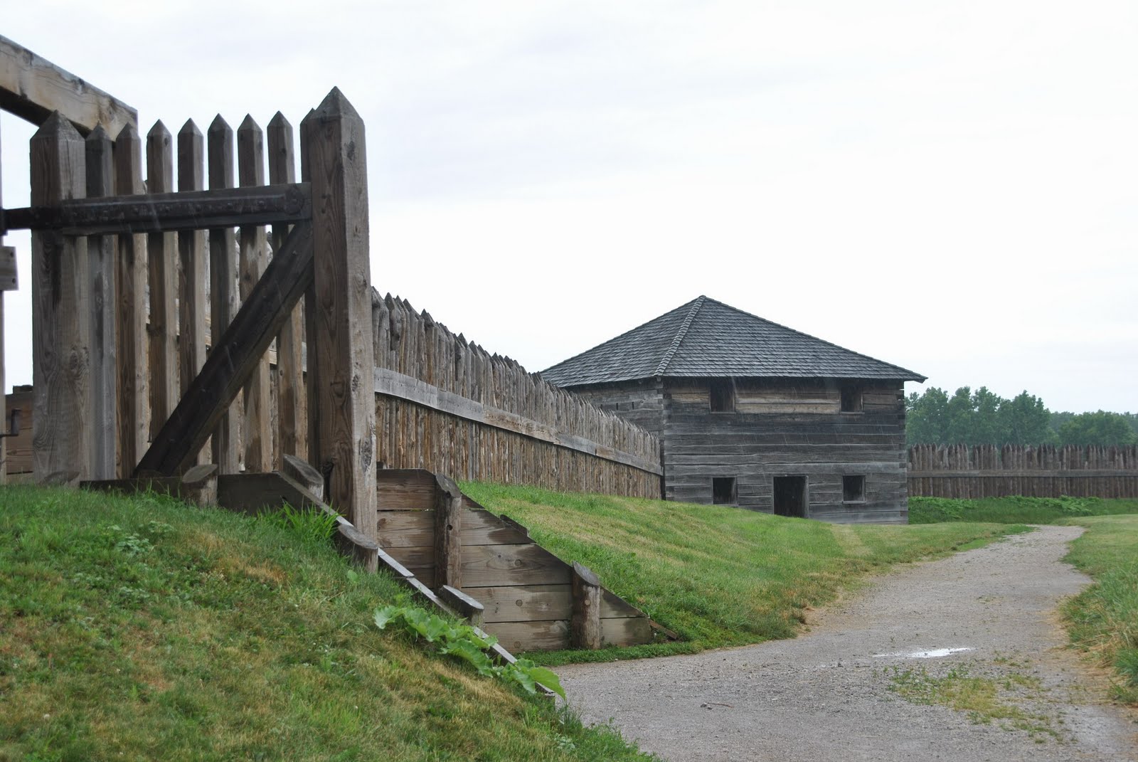 histOHry: Ohio's History Today: Forgettable War, Unforgettable Fort