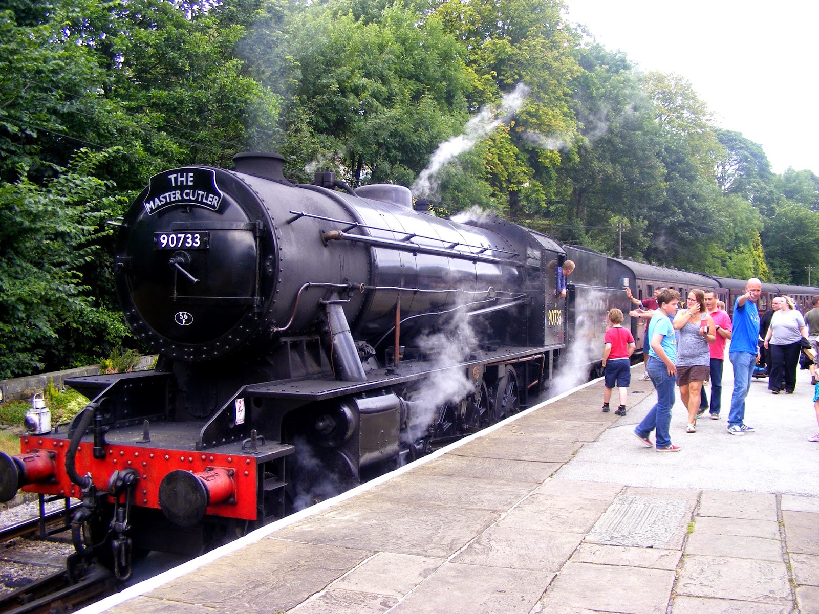 Steam Memories: Austerity 2-8-0 with the Master Cutler