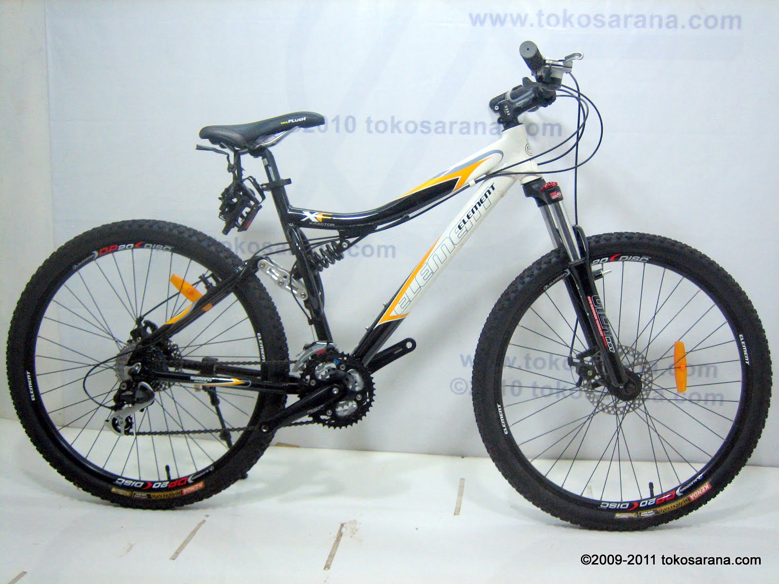 tokomagenta: A Showcase of Products: Sepeda Gunung ELEMENT X-FACTOR 26 Inci