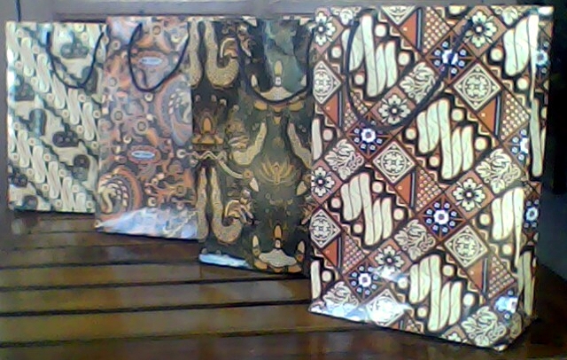 Tas Batik Ima's Home: Tas Kertas Motif Batik