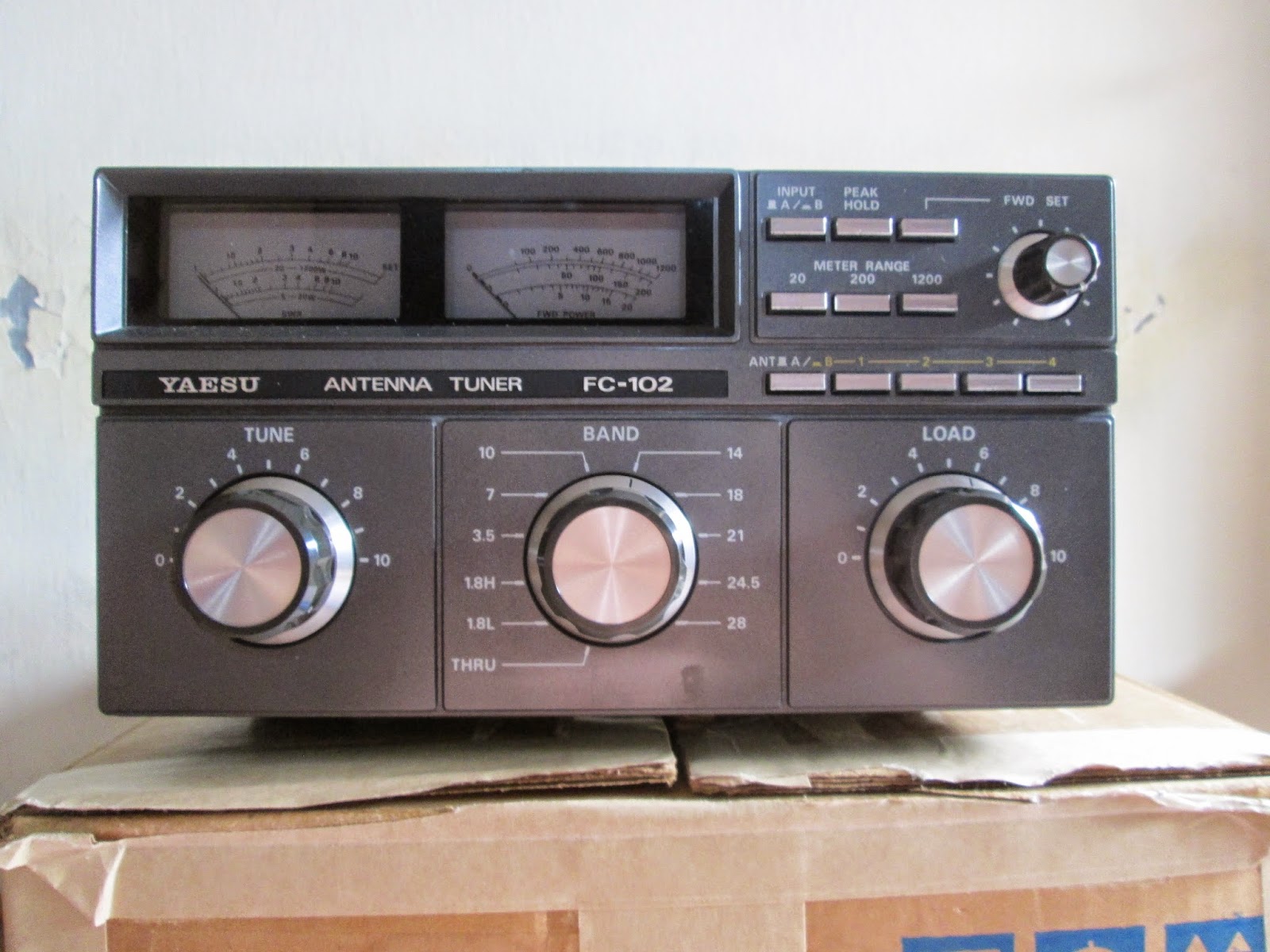 GERNAR ELEKTRONIK: TUNER YAESU FC-102