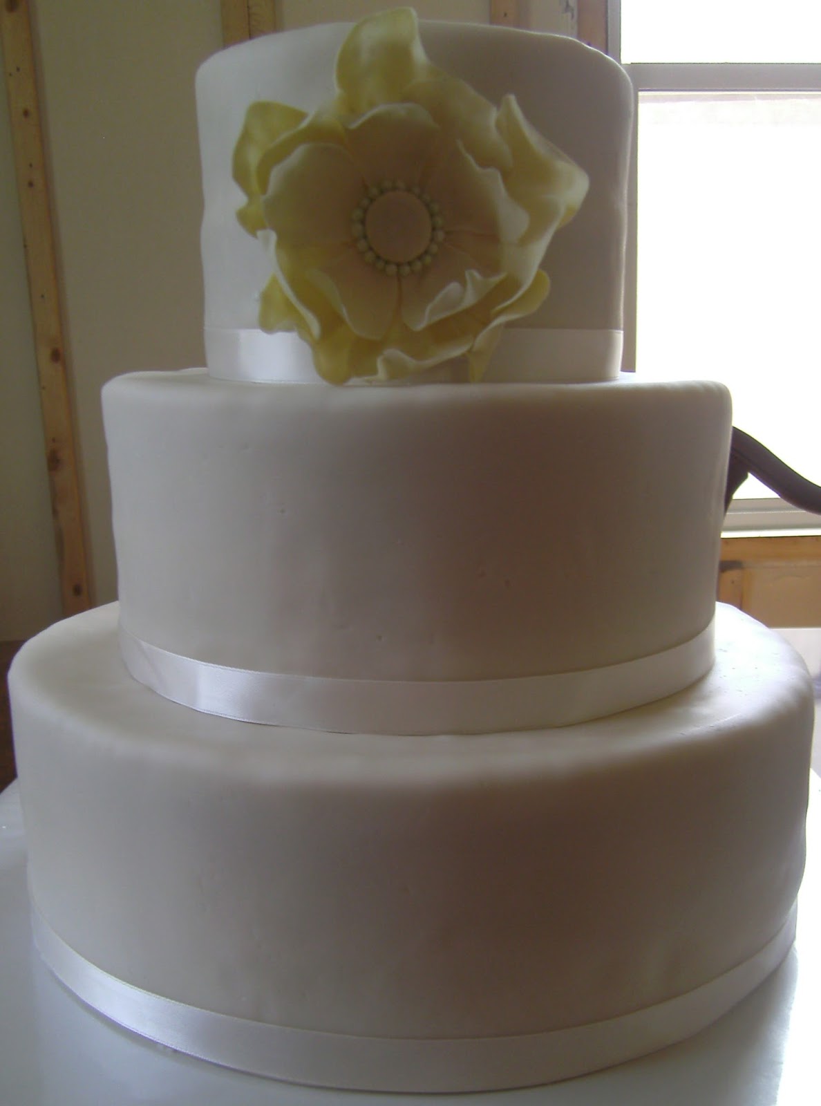 Fuzzy Cakes: Wedding cakes