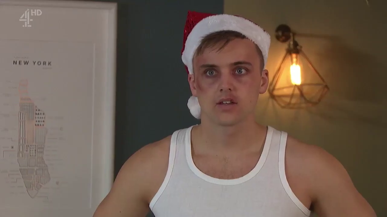 Hollyoaks off the Charts: Parry Glasspool in his boxers (Red)