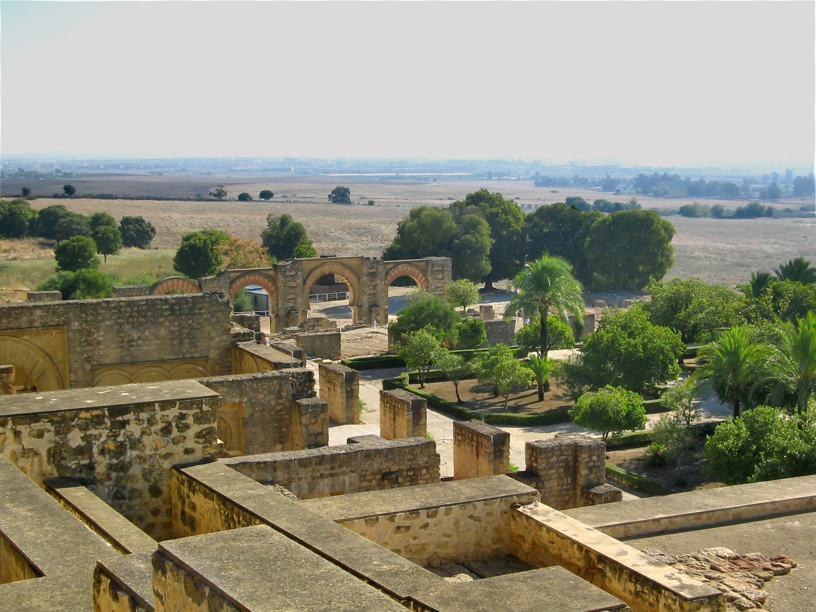 un instante, mil palabras.: La destrucción de Medina Azahara. 4 ...