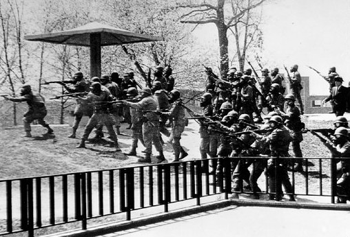 vintage everyday: The Kent State shootings - May 4, 1970