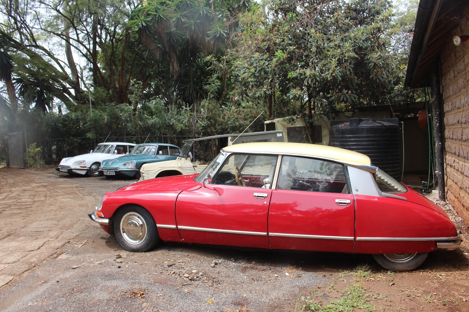 Kenyan Arts Review: CLASSIC CARS CAN BE EXCELLENT INVESTMENTS