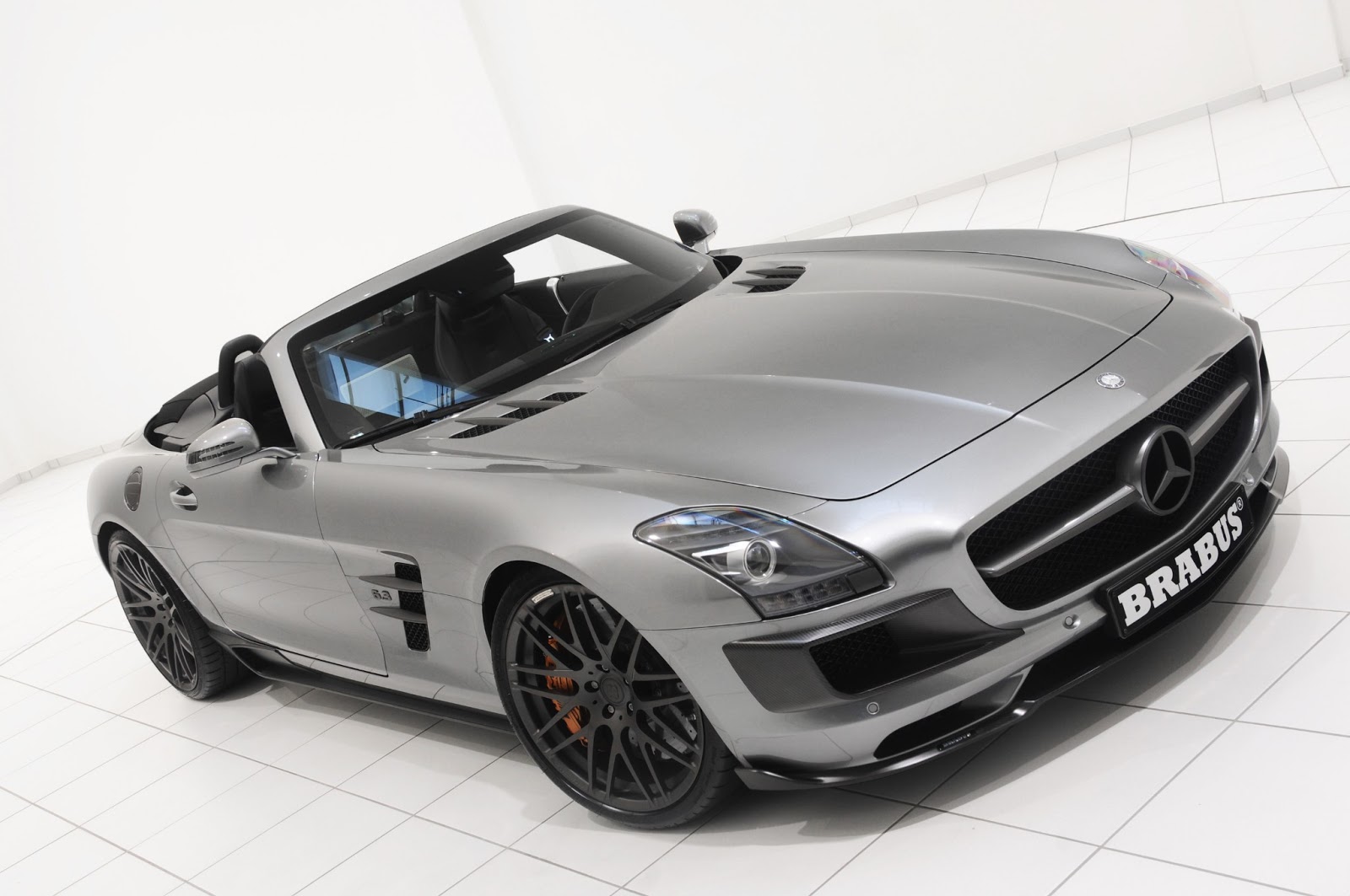 Cars GTO: BRABUS Mercedes SLS AMG Roadster