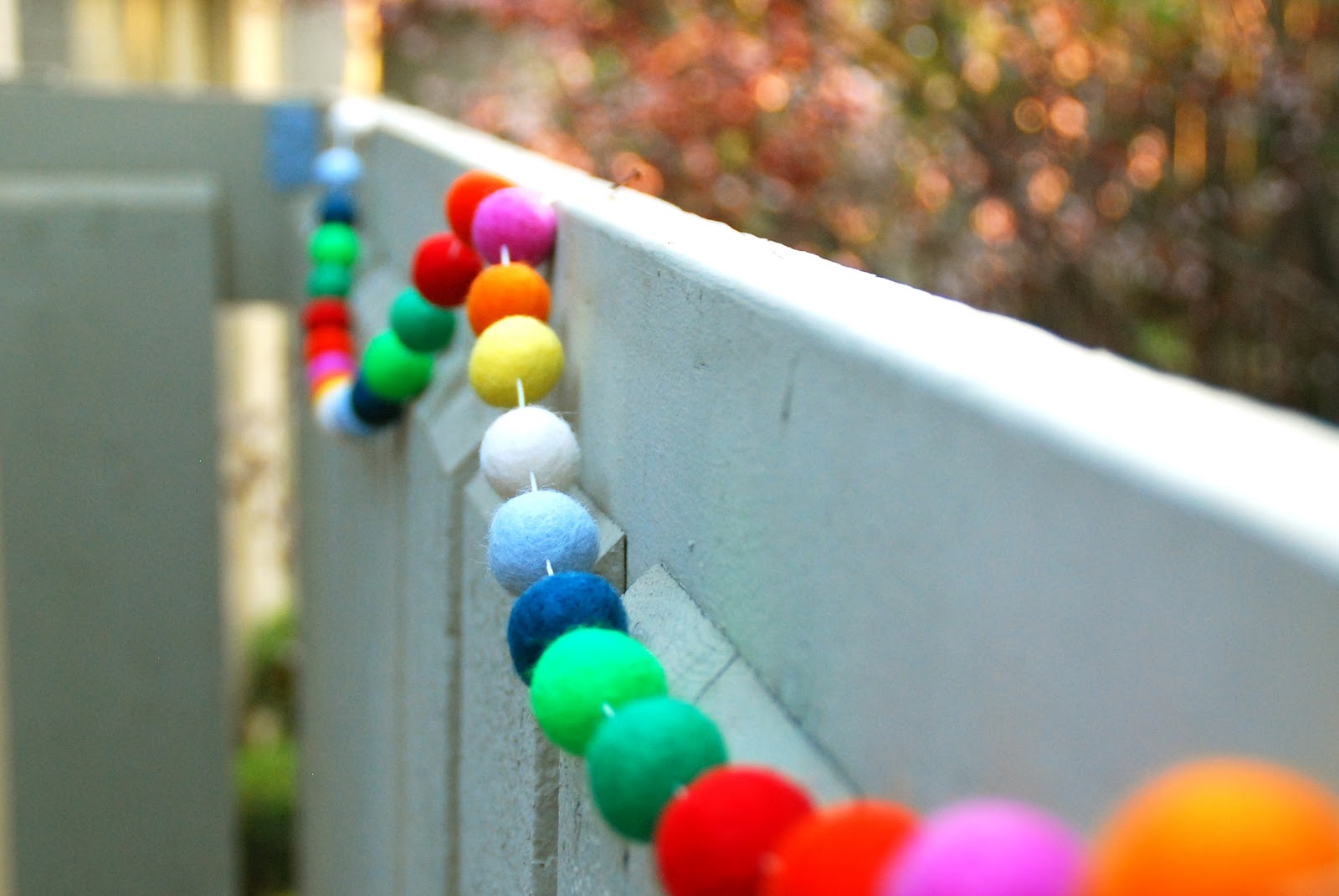 The Fickle Felt Tree: Felt Ball Garland Tutorial