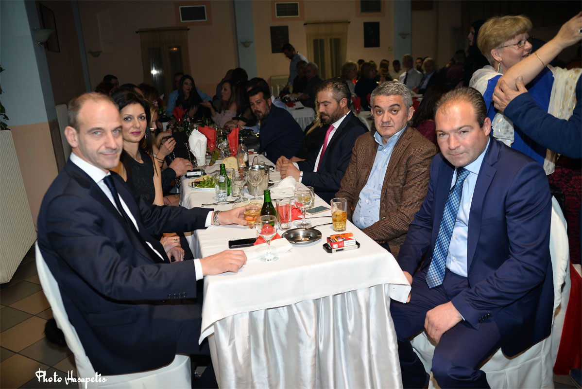 KOLINDROS PRESS: ΦΩΤΟΡΕΠΟΡΤΑΖ ΑΠΟ ΤΟΝ ΜΕΓΑΛΟ ΧΟΡΟ ΤΗΣ ΑΝΑΓΕΝΝΗΣΗΣ ΚΟΛΙΝΔΡΟΥ