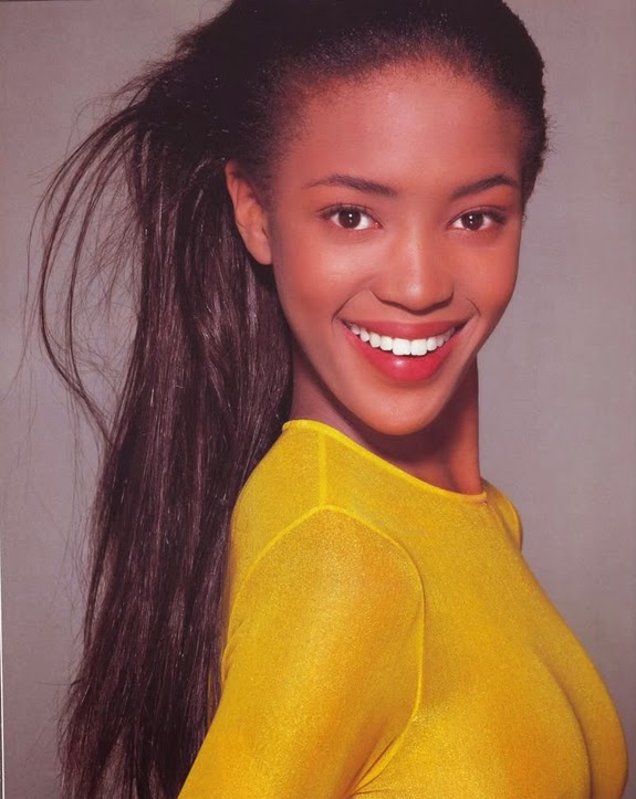 MoiStore: ICONIC MODELS - NAOMI CAMPBELL