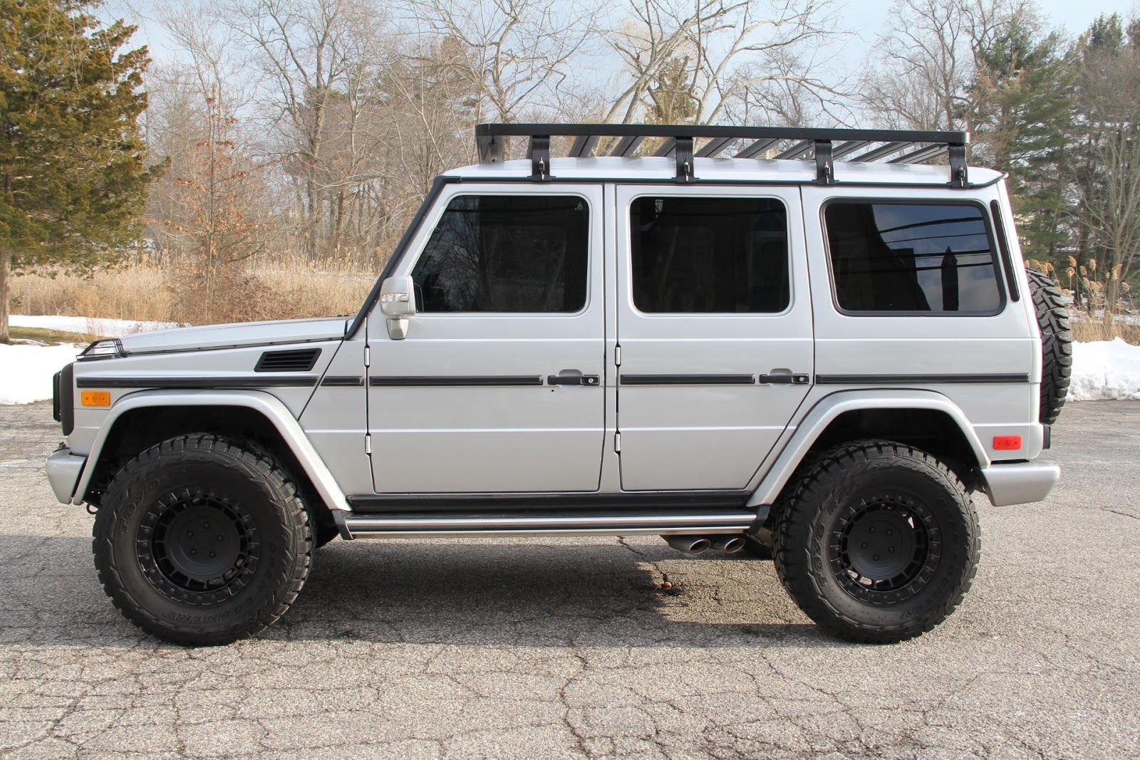 2005 Mercedes-Benz G55 AMG on 18" Rotiform Offroad Wheels | BENZTUNING