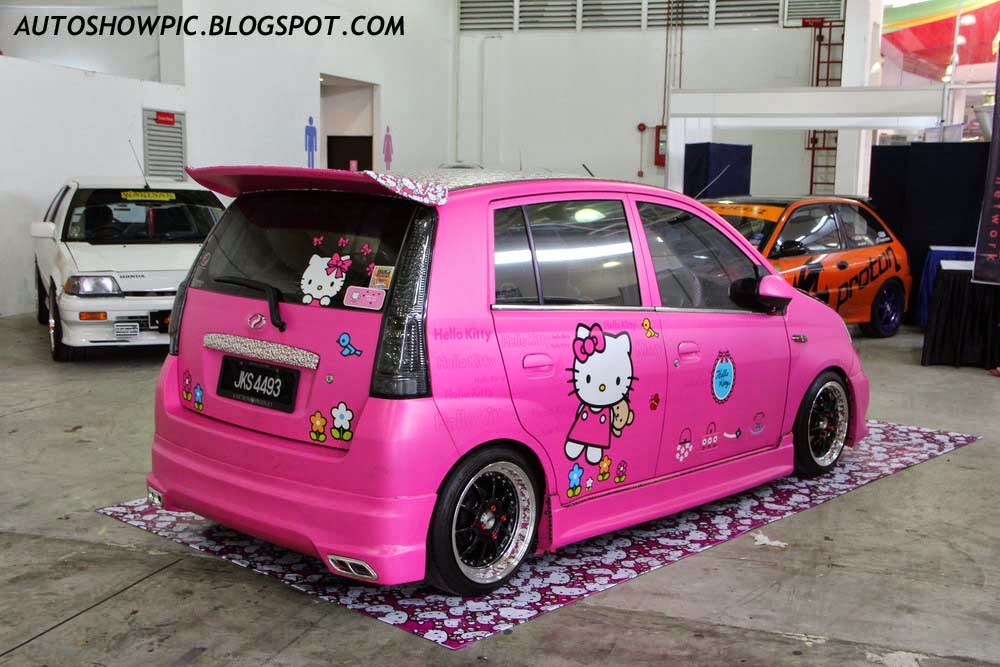 Creative-cars: Matte Pink Hello Kitty Viva