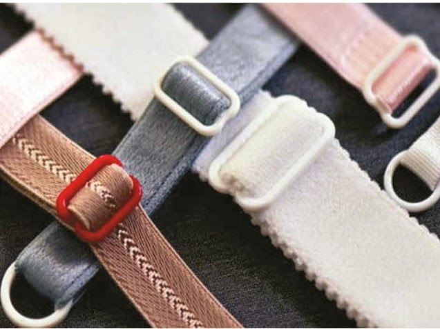 Jennifer 's blog for SP: Wide Bra Straps VS Thin Bra Straps