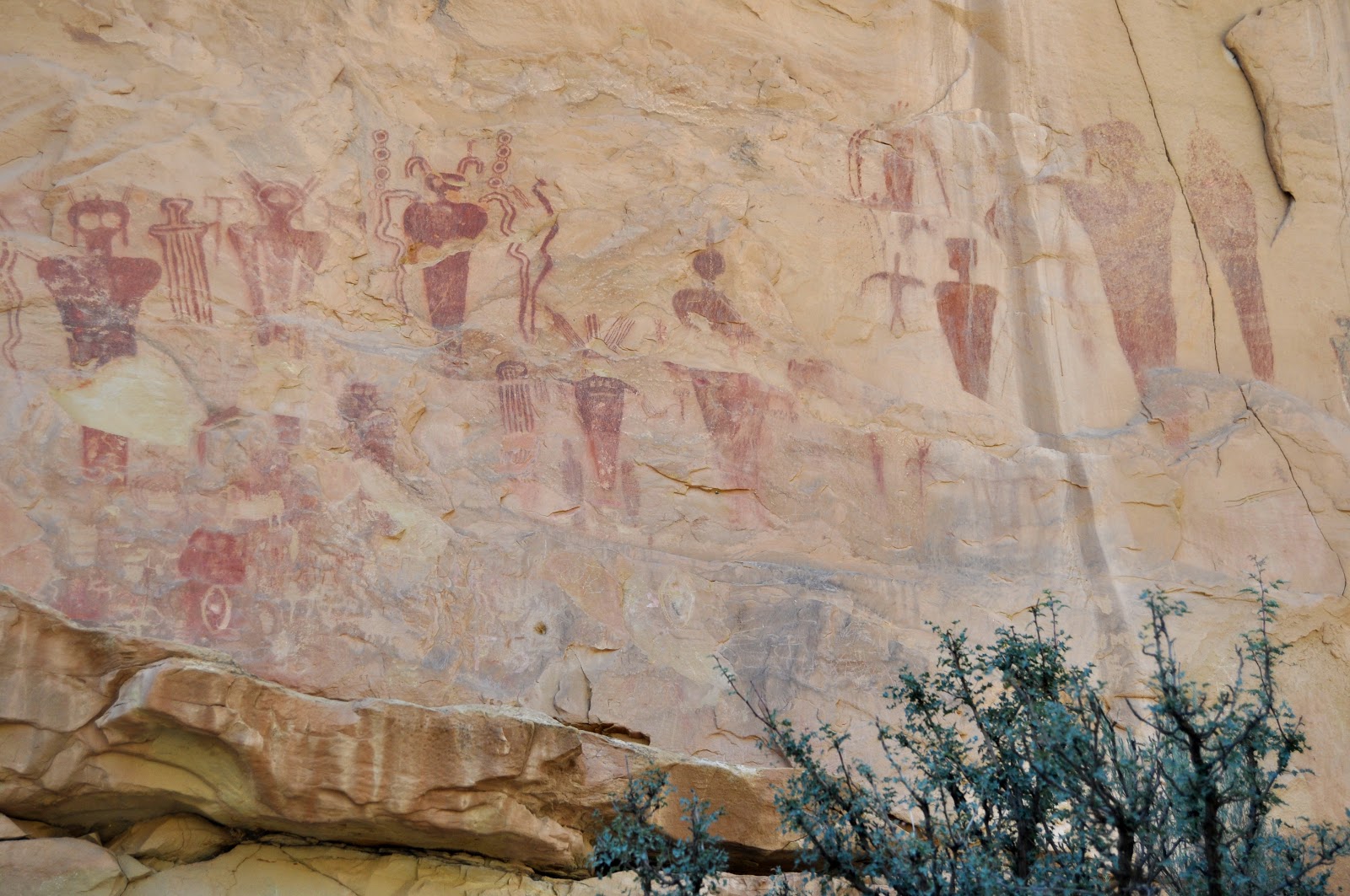 F8 & Be There: Petroglyphs and Pictographs of the American Southwest