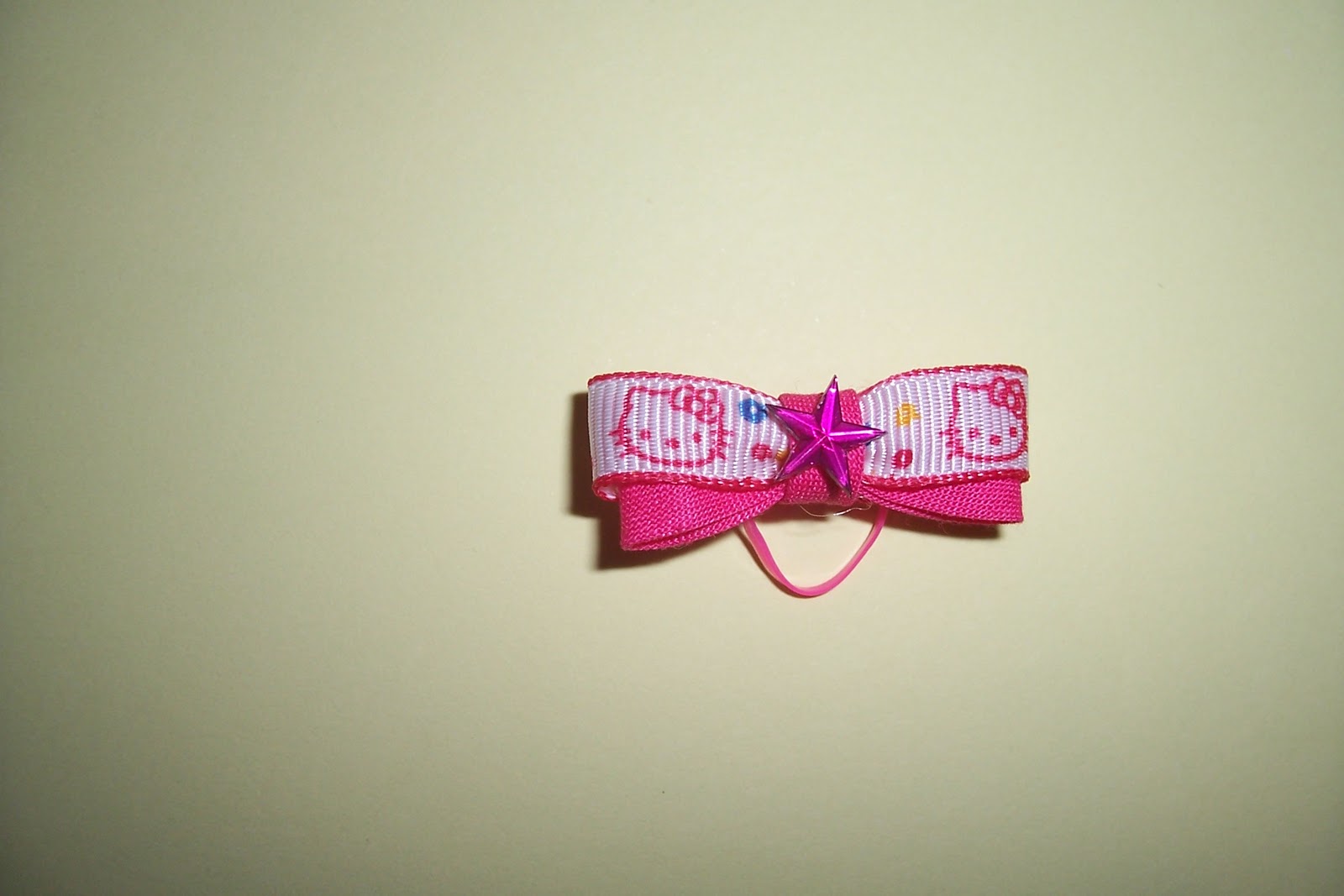 Lacitos para perros Pizquittos: Lacito Hello Kitty con estrella rosa (E-6)