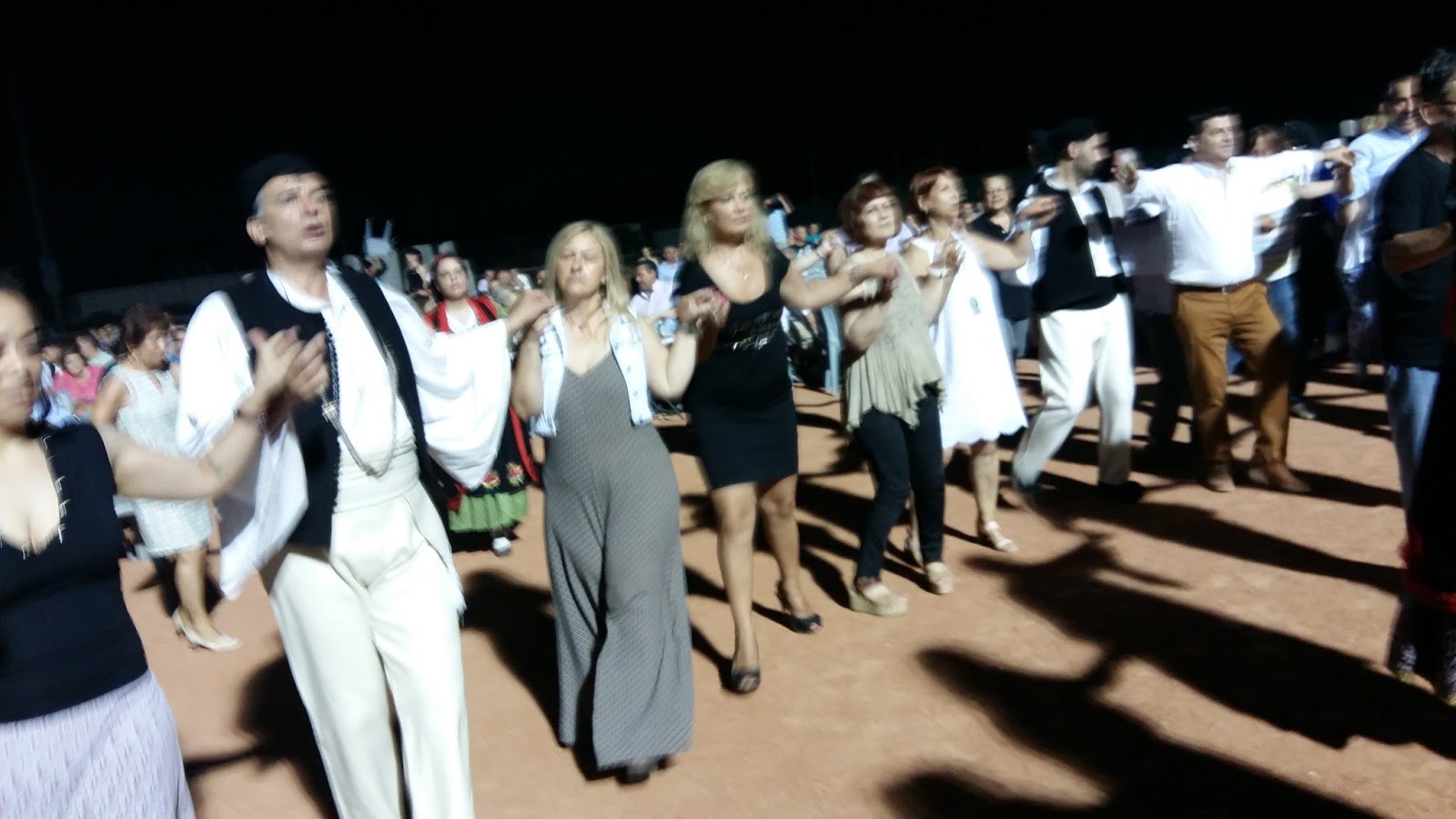 EFHMERIS: Ηπειρώτικο ΠΑΝΗΓΥΡΙ..Με Μπαλάφα και Τζουμάκα το γλέντησαν οι ...