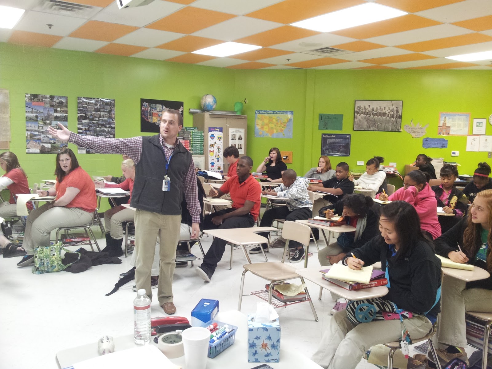 COVINGTON INTEGRATED ARTS ACADEMY: 8TH GRADE SET TO EXPLORE!