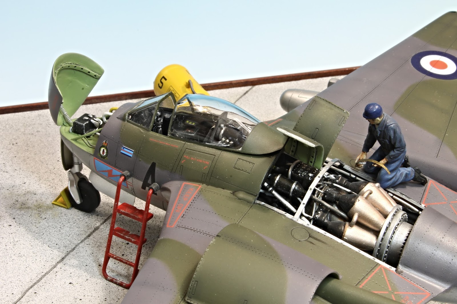 Istvan Michalko's scale models: De Havilland Vampire FB. MK9 ...