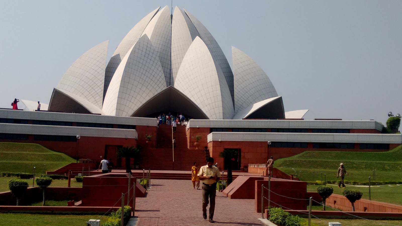 Footloose in India: Our Visit to the Lotus Temple