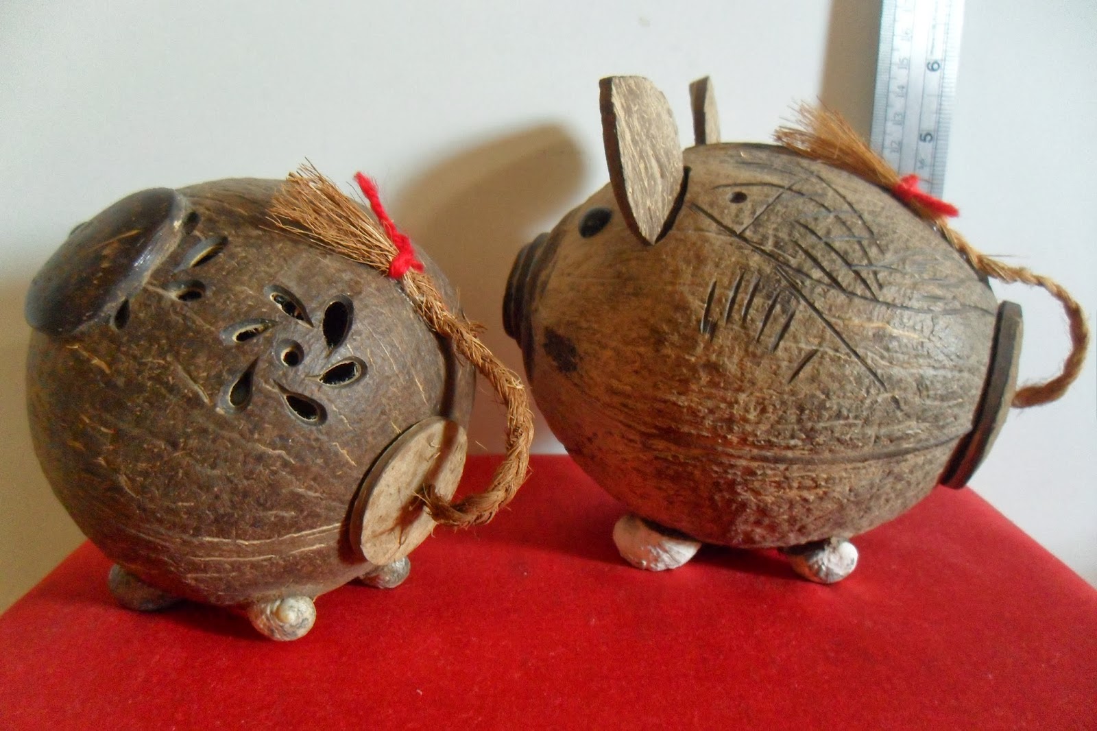 idotcollection: Coconut Shell Piggy Coin Bank (NEW)