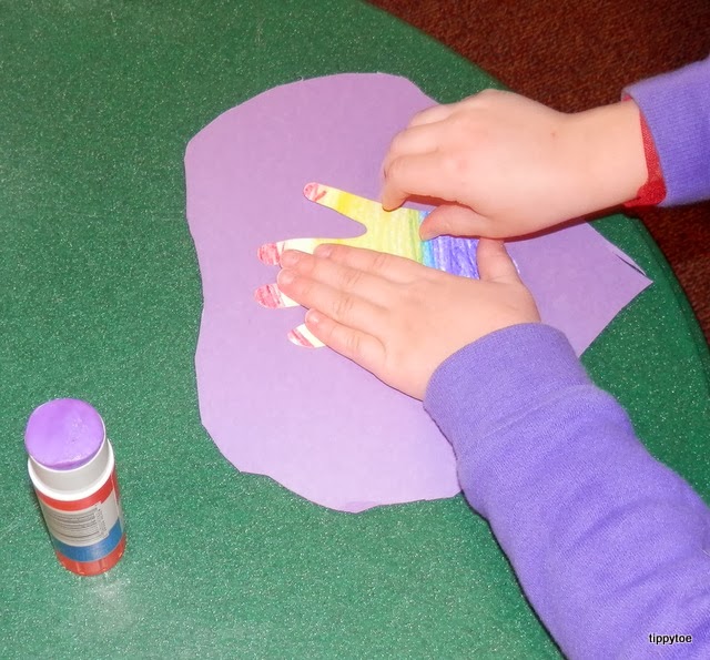 Tippytoe Crafts: Handful of Love