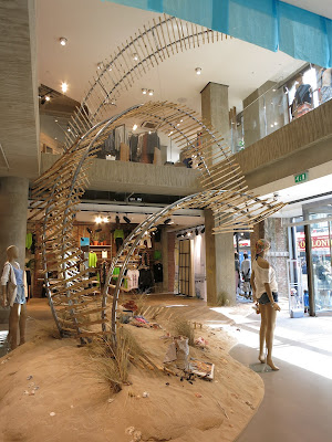 RetailStoreWindows.com: Esprit, London