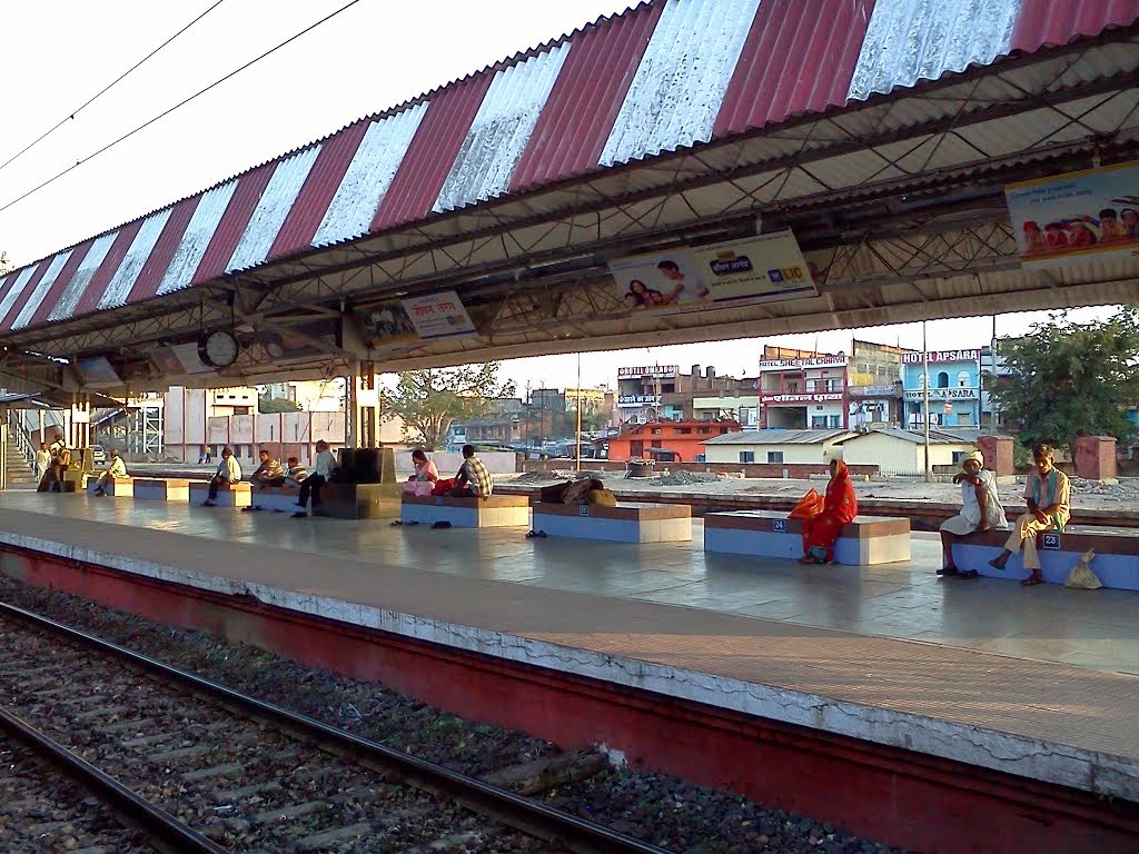 Koderma Railway Station - Complete Information - Jhumri Telaiya Blog
