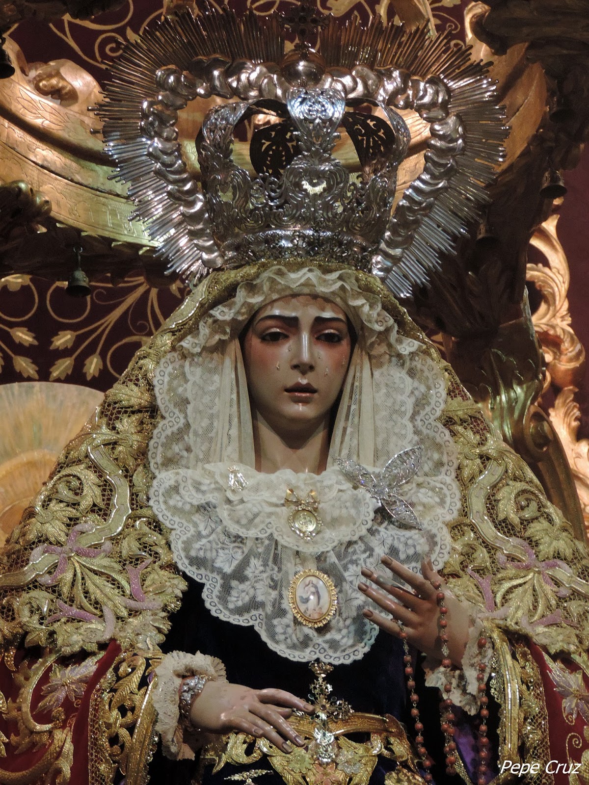 De Semana Santa: Besamanos a María Santísima del Rocío