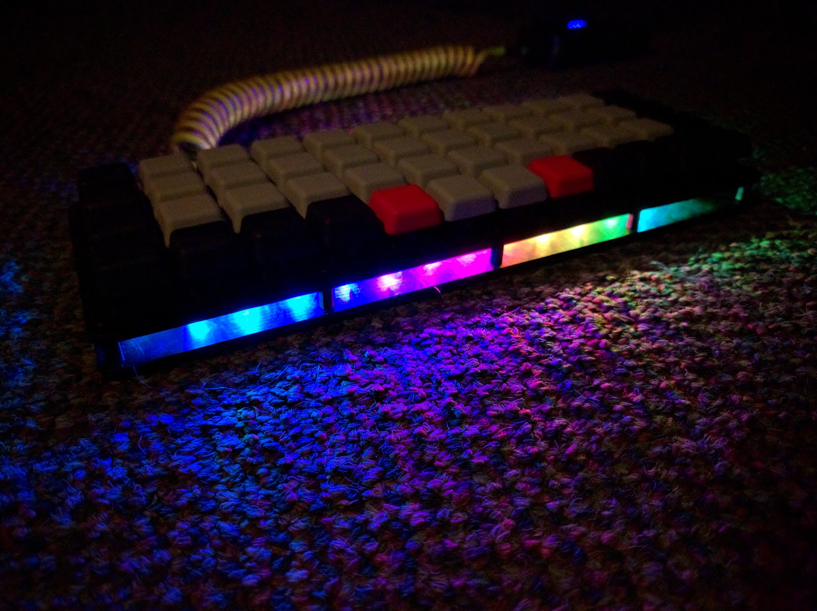 40% Keyboards: RGB Acrylic Planck