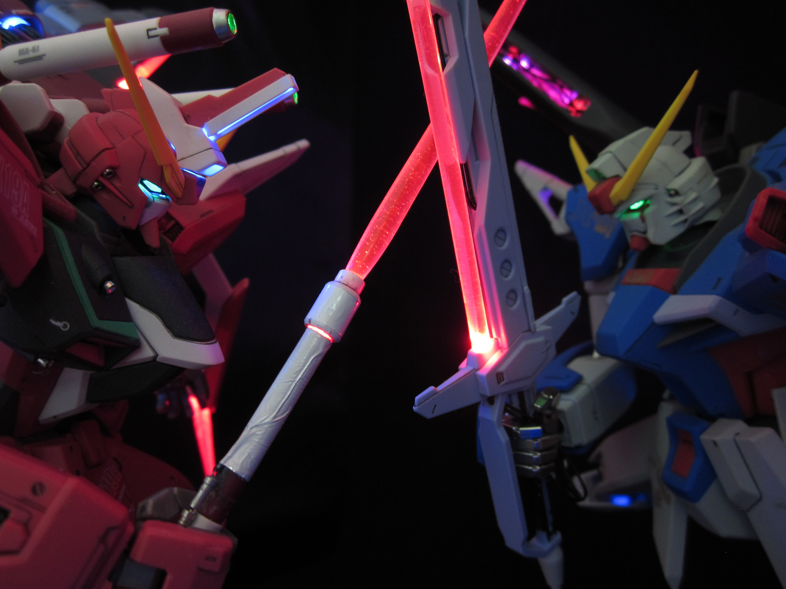 Hobbies Gundam: MG 1/100 Infinite Justice Gundam w/ LED Customized Build