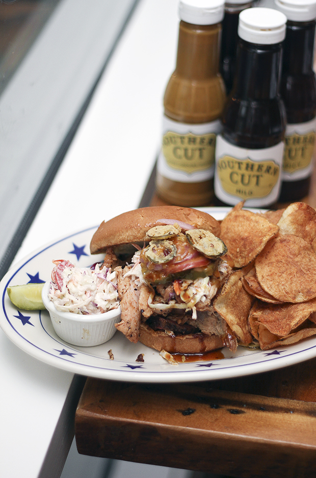 Southern Cut Barbecue Brings Down South Cooking To Downtown Chicago ...