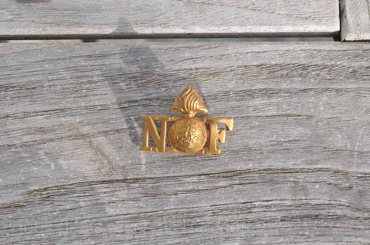 Will's cigarettes and military badges obtained from the English ...