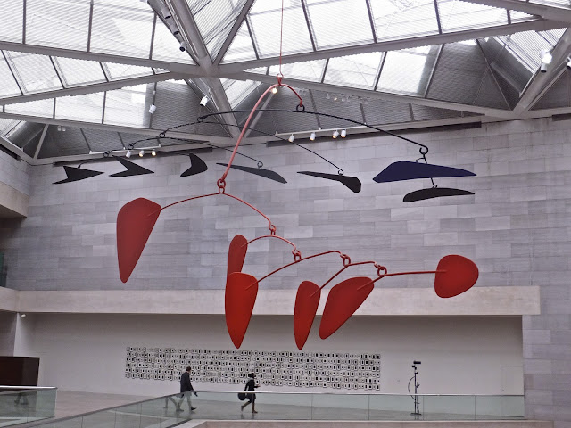 Merry@Syracuse: Washington DC: Grand Alexander Calder Mobile at ...