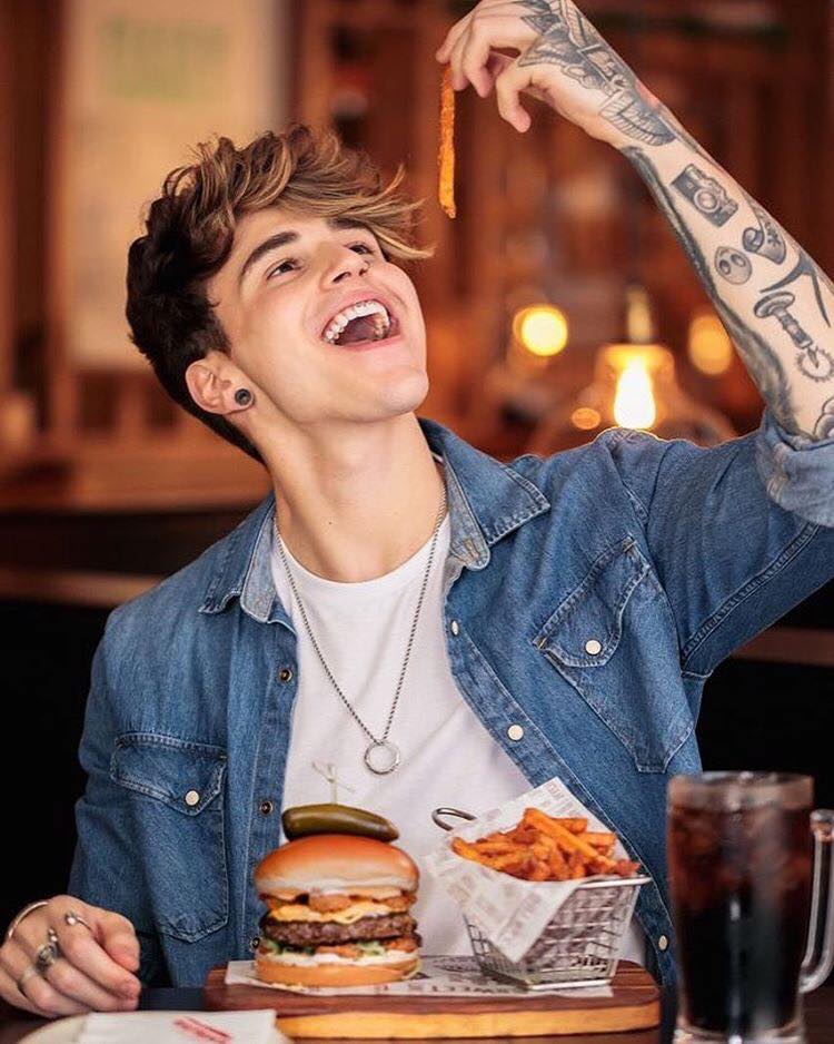 Lovely Boys: Alex Mapeli