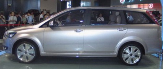 New Chery V5 Crossover One Player MPV Segment | new car pictures