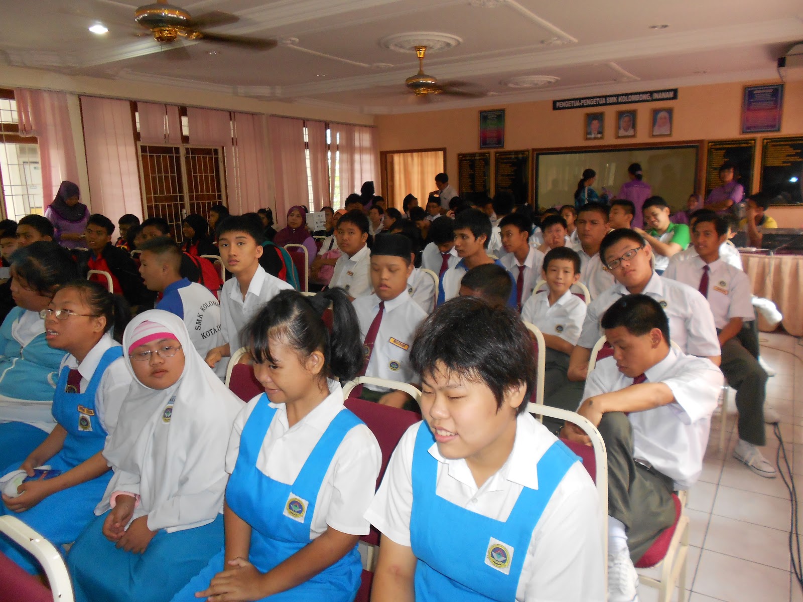 Program Pendidikan Khas Intergrasi SMK Kolombong: Lawatan Dari PPKI SMK ...