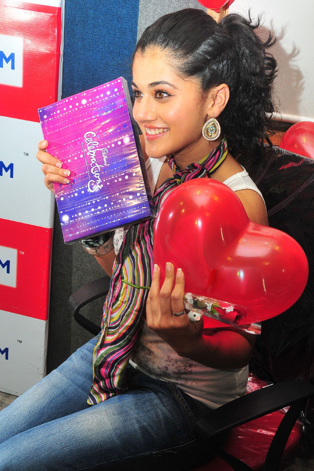 Tapasee Pannu At Big FM Event Stills Tapsee New Photos Gallery |Hot ...