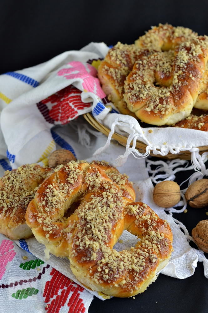 Mucenici moldovenesti impletiti - CAIETUL CU RETETE