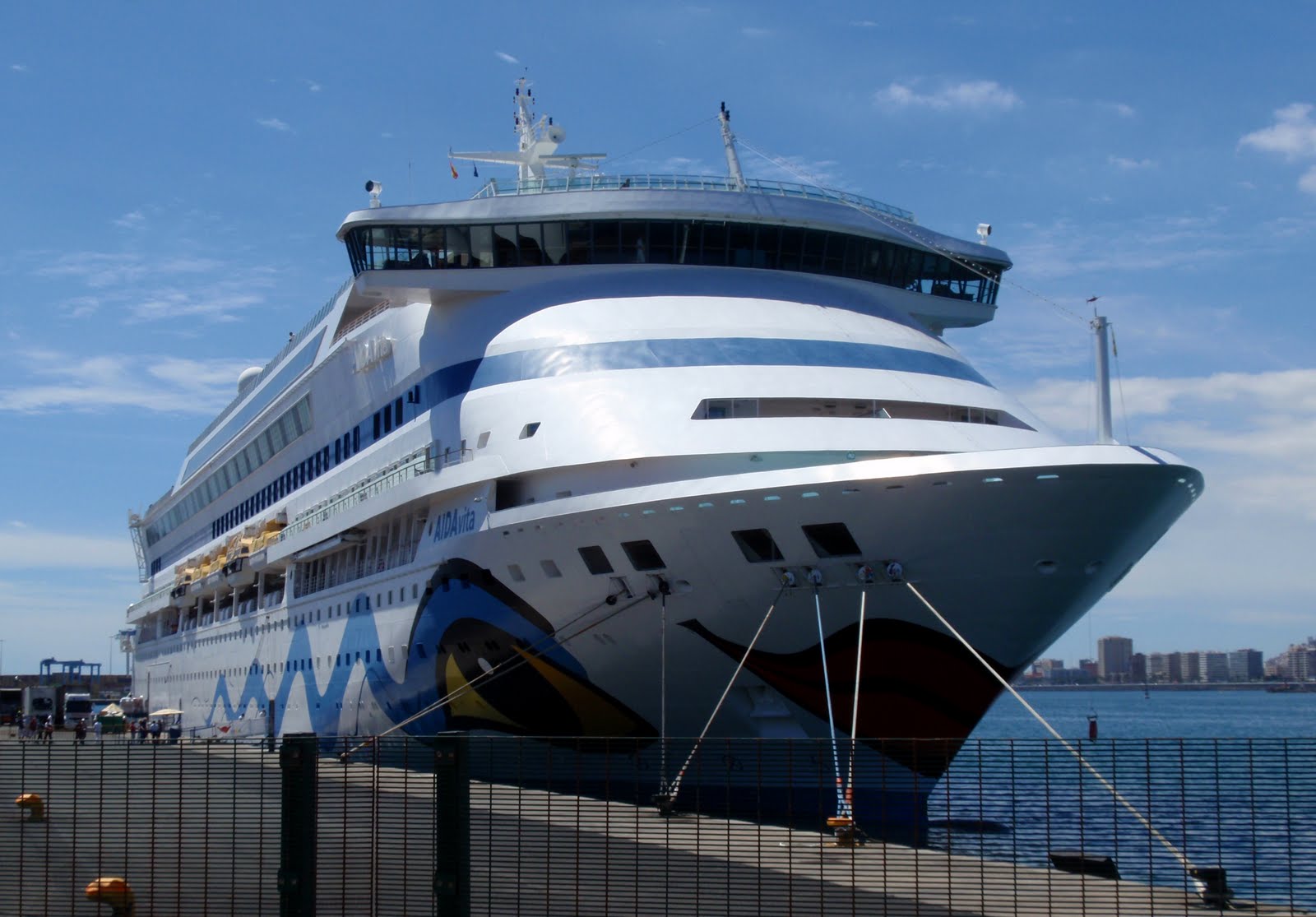 Turismo De Cruceros En Gran Canaria El Crucero Aida Vita Llega A Las turismo-de-cruceros-en-gran-canaria-el-crucero-aida-vita-llega-a-las