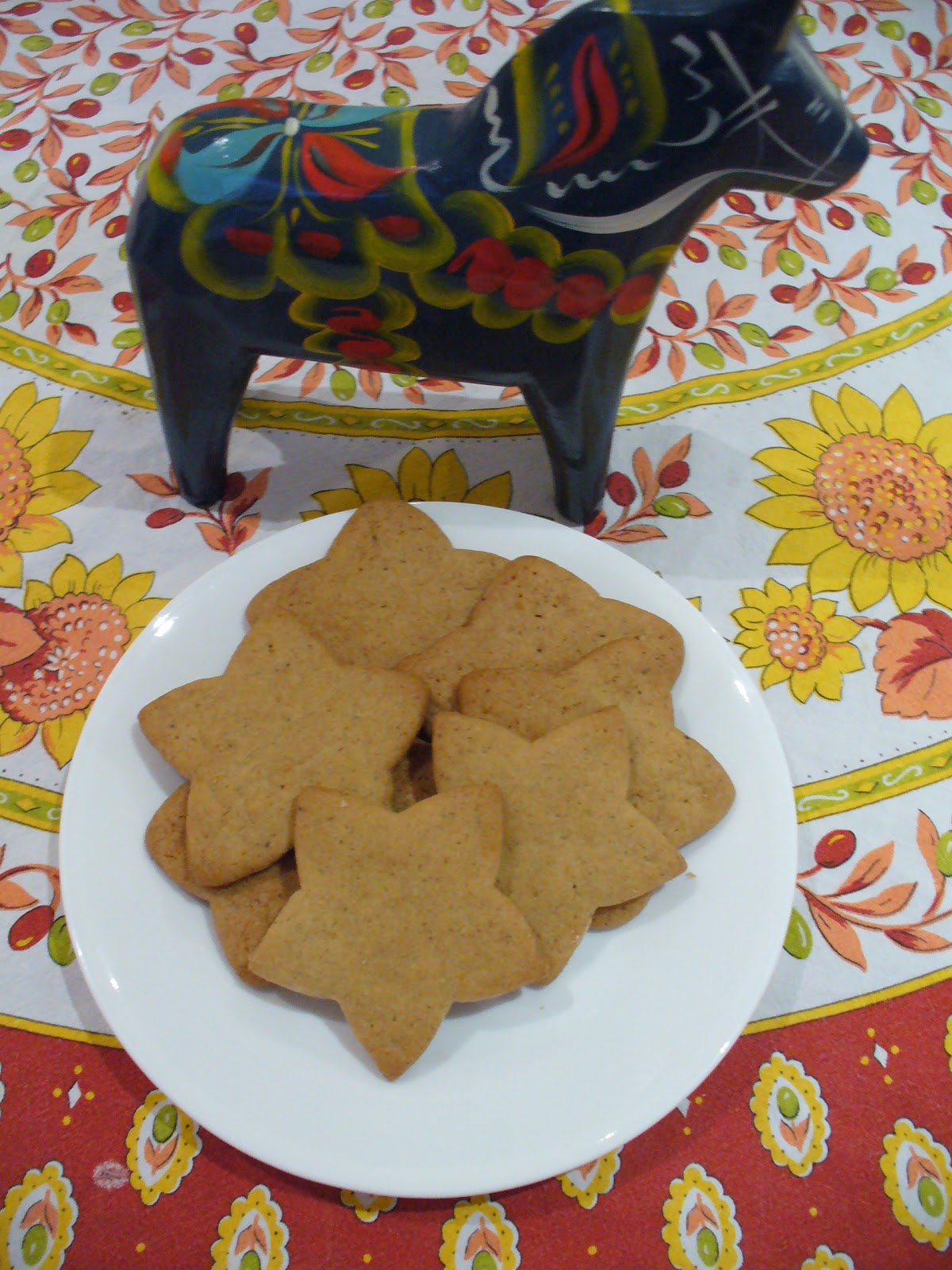 Recipe Shoebox: Pepparkakor (Traditional Swedish Spice Cookies)