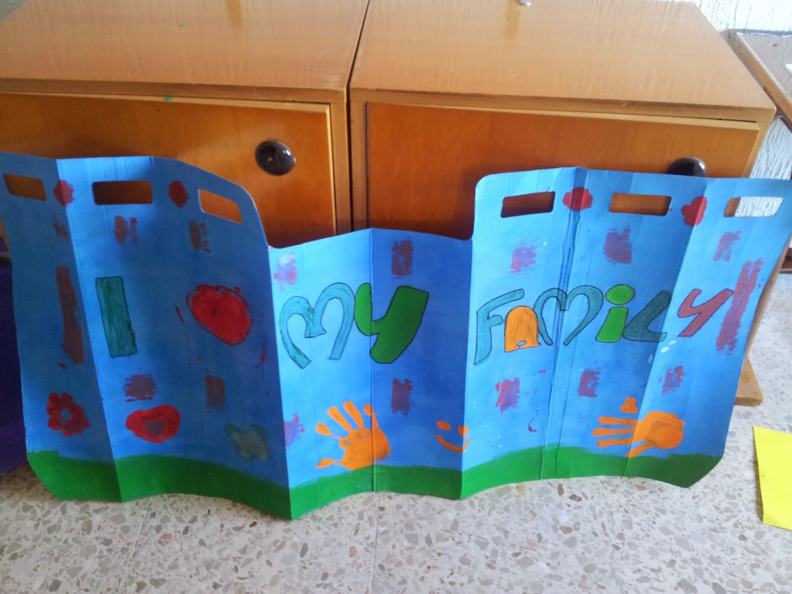 OUR ENGLISH CLASS: Art and crafts