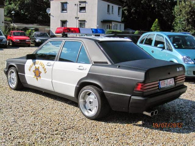Mercedes-Benz W201 190E Highway Patrol | BENZTUNING