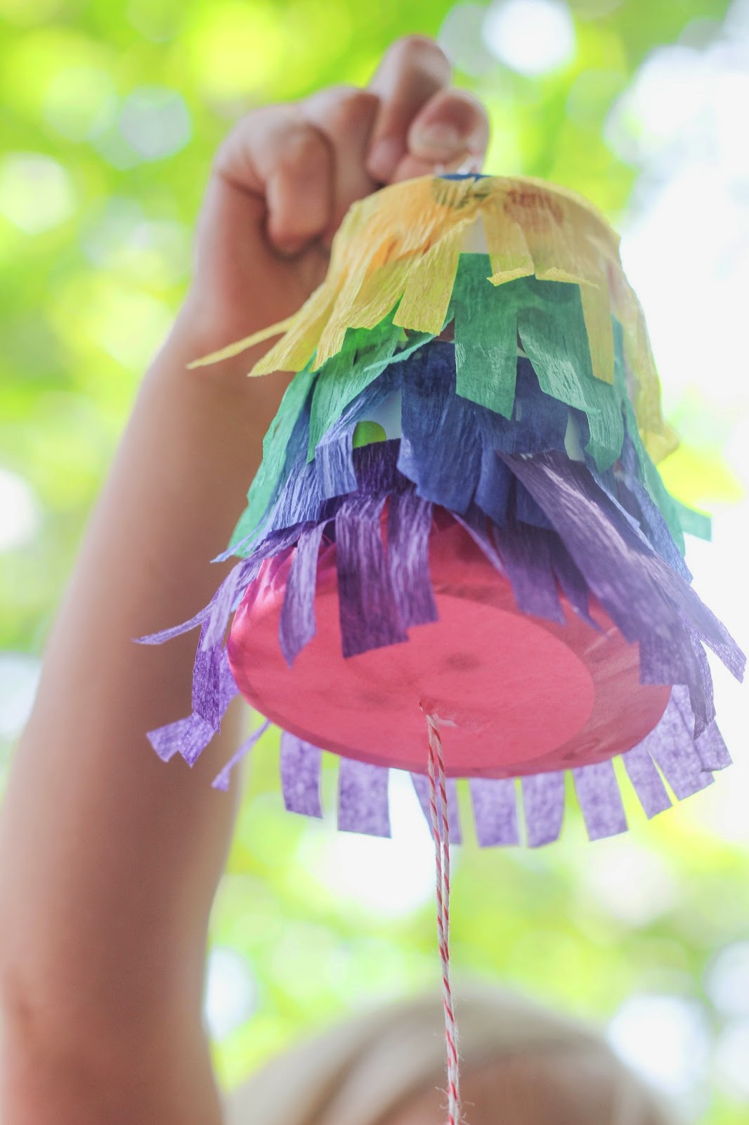 Not-So-SAHM: Artworks: DIY Mini Piñatas!