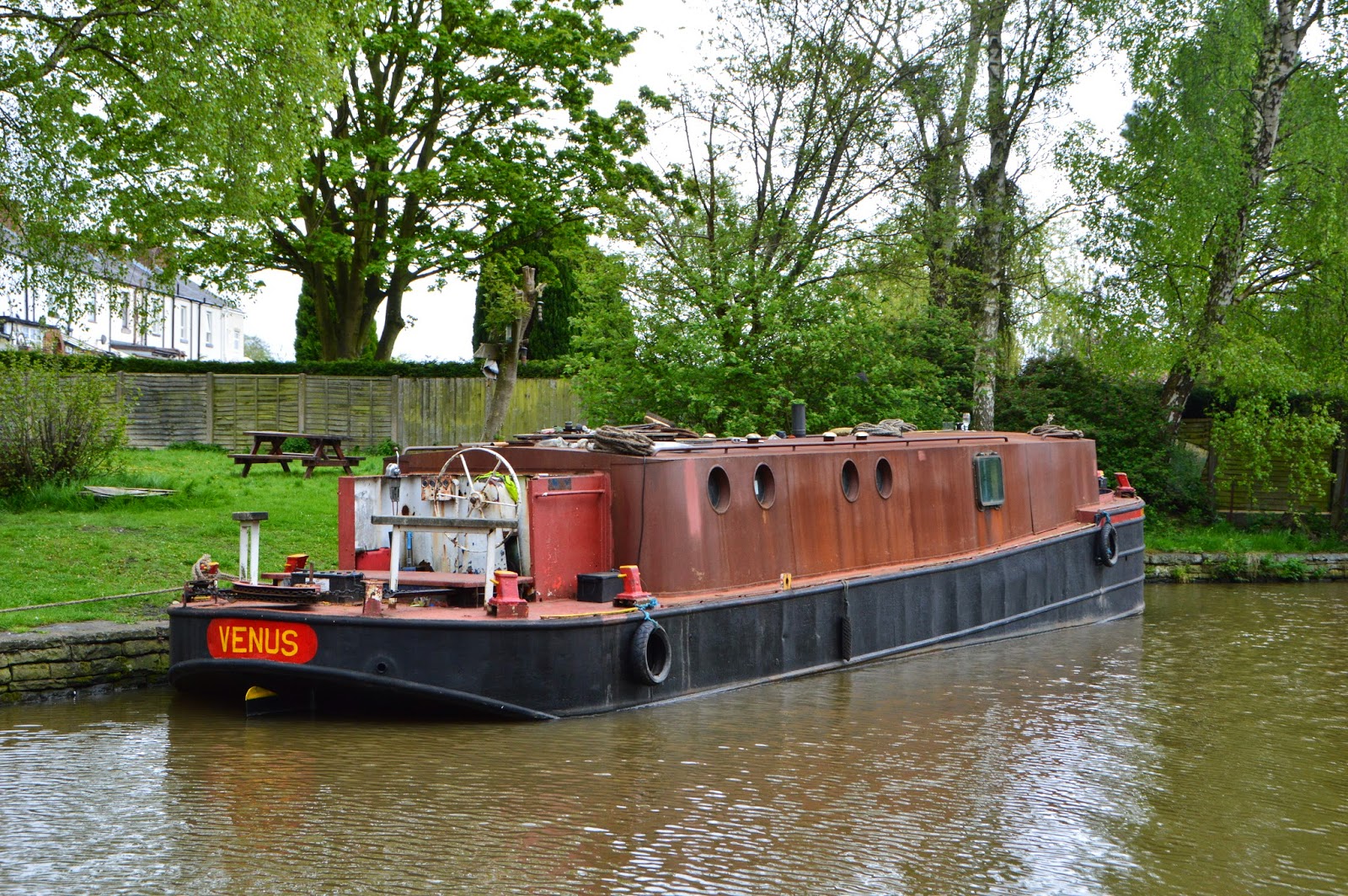 Narrowboat Mervyn: May 2015